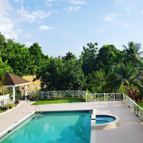 Millsborough B&b - Kingston, Jamaica