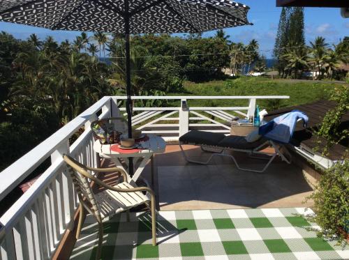 Mediteranean Style Ohana Rental / Loft & Sundeck Panoramic Ocean View - Pahoa, HI