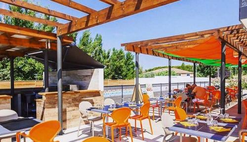 Appart Hotel Cezanne - Éguilles