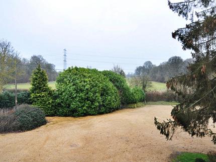 Book The New Inn in Heckfield