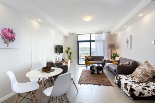 Stay At The Point - Harbour Heading Hideaway - Durban