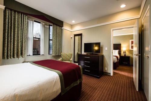 9 Best Hotels With Smoking Rooms In New York City, USA - | Trip101
