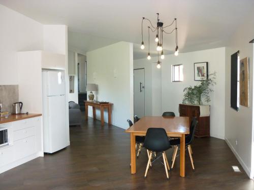 Saje's House & Pod - Myrtleford