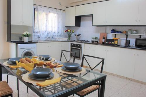 Salt Lake Town House - Larnaca