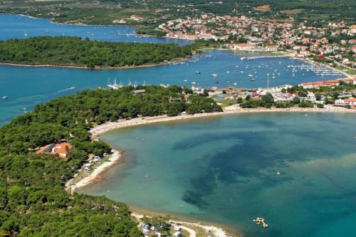 Beach Bijeca - Medulin - Istra - Croatia | Beachrex.com