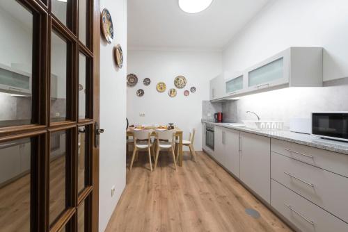 Lovelystay - Heritage Collection House With 4bedrooms - 포르토