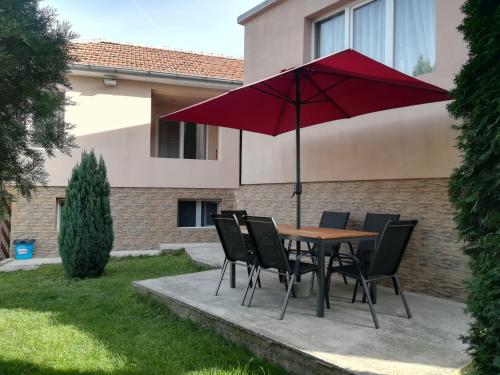 Къща за гости Мира in Strelcha | 2024 Updated prices, deals - Klook ...