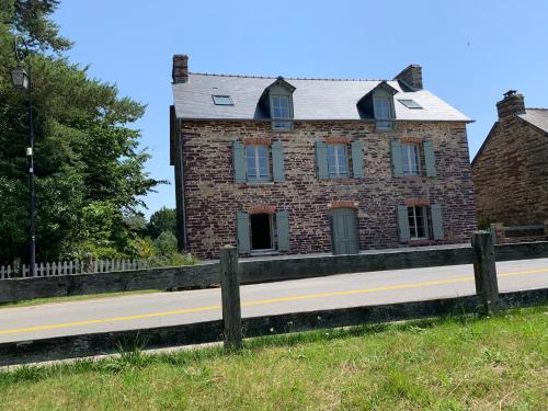 La Maison Des Legendes - Bretagne