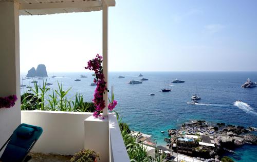 La Finestra Sui Faraglioni - Isla de Capri