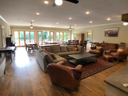 Mill Pond Inn - Hudson Valley, NY