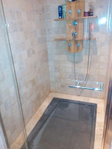 Charmant Duplex 8 Couchages 75 M2, Terrasse 12 M2 Dans Village Typique Heraultais - Pézenas