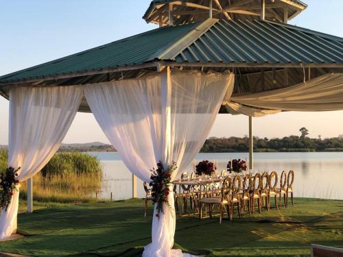 Kingsgate Nandoni Dam, Thohoyandou, South Africa - reviews, prices ...