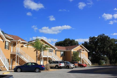 Golf Retreat, Walk To The Course Condo - Inverness, FL