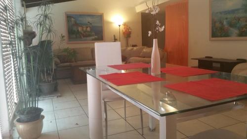 Woodland Hills Best Priced Room - Los Ángeles
