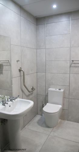 Kings Gate Hotel Rustenburg, South Africa - reviews, prices | Planet of ...