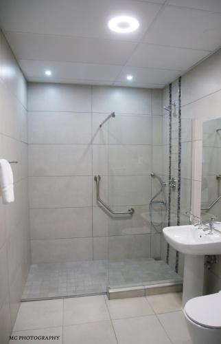 Kings Gate Hotel Rustenburg, South Africa - reviews, prices | Planet of ...