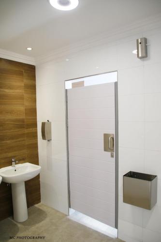 Kings Gate Hotel Rustenburg, South Africa - reviews, prices | Planet of ...