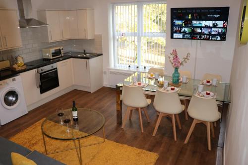 Modern Newgate Apartments - Convenient Location, Close To All Local Amenities - Stoke-on-Trent