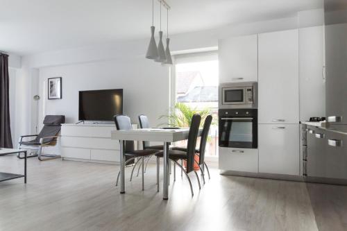 Airport Residence - Apartment Across From Otopeni Airport - Bucharest Henri Coandă Airport (OTP)
