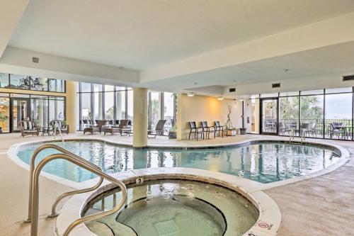 Beachfront Dauphin Island Condo W/ 2 Pools & Sauna - Dauphin Island, AL