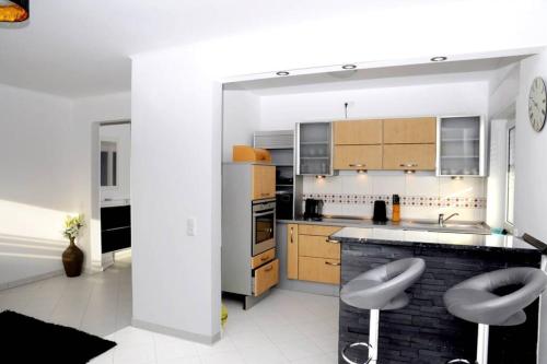 Traumhafte Kurstadt Apt Moderne 2zkb Balkon P-platz 7-24 Flexible Check-in - Bad Nauheim