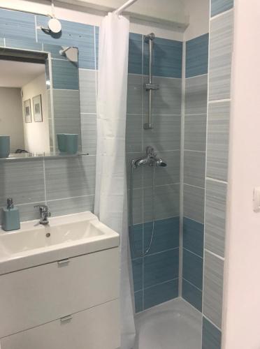 Apartment Portorose With Free Parking Garage In City Center - Portorož
