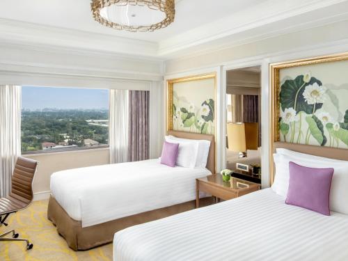 Dusit Thani Manila, Manila Room Rates, book online | Halal Trip