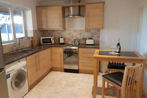 Sister's Apartment - Llanelli