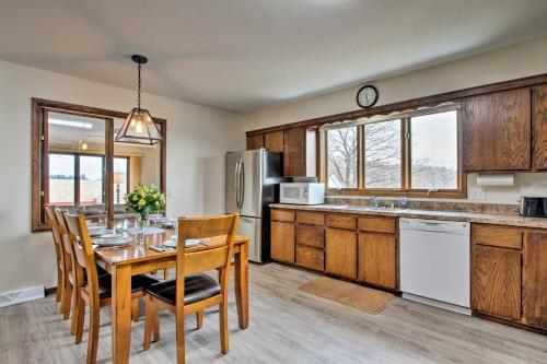 Wisconsin River Valley Farmhouse: Fire Pit & View - Lake Wisconsin