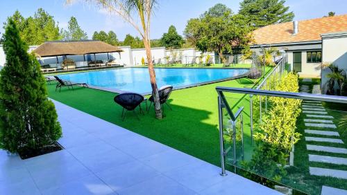 Louisville Guest Lodge in Midrand, South Africa - reviews, price from ...