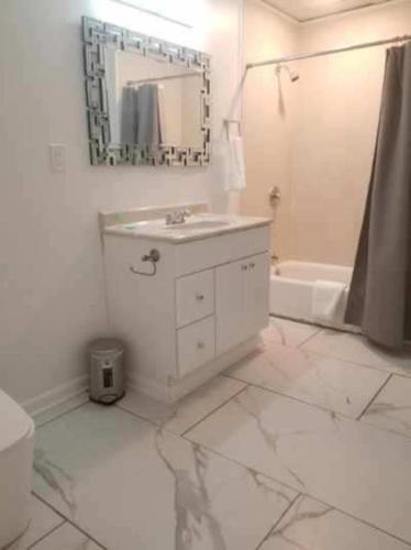 7br- Sleeps 15! Celebrity Villa! Great Rates!! - New Orleans, LA