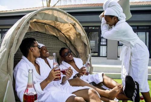 Louisville Guest Lodge in Midrand, South Africa - reviews, price from ...