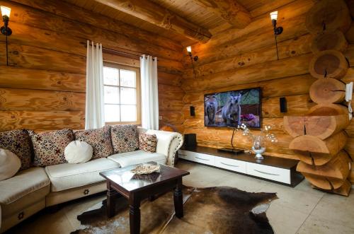 Luxus-ferienhaus Blockhaus Chalet Nr 2 Toplage Am Feldberg Mit Sauna, Outdoor-hottub, Kamin Auf 1300 - Feldberg