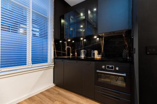 New Pearl Of Scheveningen Black Swan Beach A Family Loft The Hague 180alive - スヘフェニンゲン