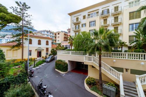 Home La Quiete. Two Bedrooms, 250m From The Beach - Ospedaletti