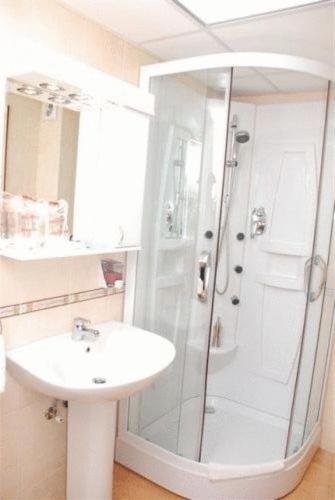 Hotel Sumarice in Kragujevac - Room Deals, Photos & Reviews