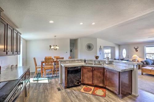 Desert Escape Off I-10 W/ Over 1 Enclosed Acre! - Kartchner Caverns State Park, Benson