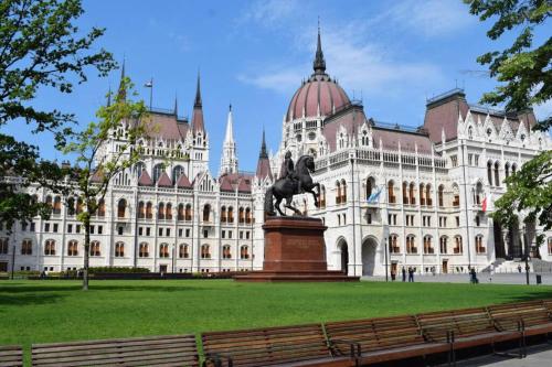 Cosy Apartment Just Next To Parliament - Budapest