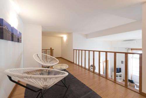 Lovelystay - The Porto Getaway Duplex - Free Parking - Oporto
