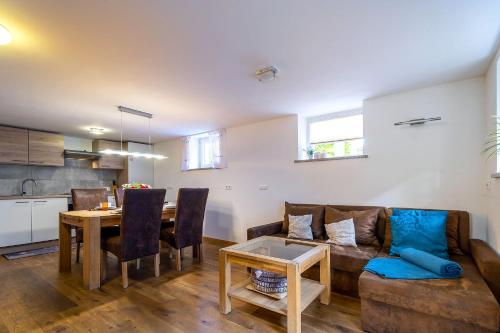 Alpen-hostel - Apartment Talstation Mit Motorradvermietung - Memmingen