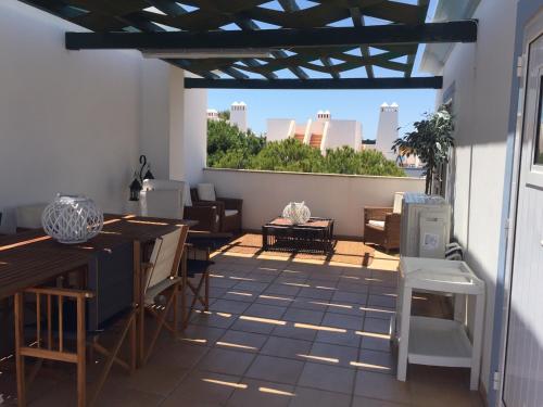 Garden Villa, Cosy House By The Sea - Monte Gordo