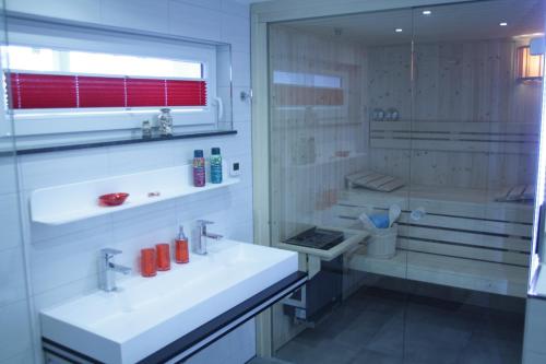 Ferienhaus Am Geiseltalsee Mit Sauna - Weißenfels