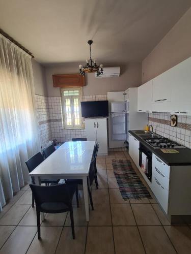 Lorena Loft - Locri