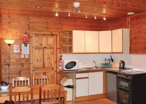 Woodland Hazel Lodge - Loch Tay