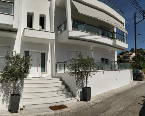 11 Best Hotels in Nea Stira, Greece