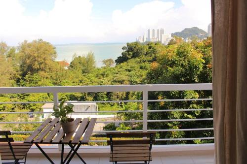 New Seaview Cozy Modern Beach House - Batu Ferringhi