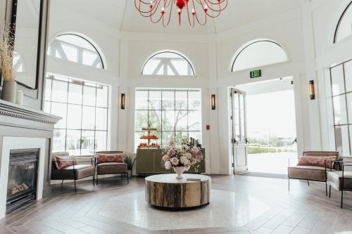 Vinland Hotel And Lounge - Solvang, CA