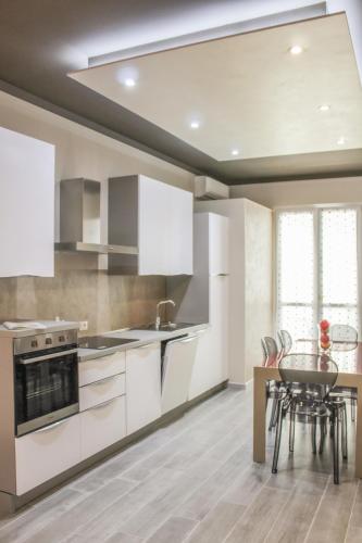 Garda Fantasy Apartment - Jacuzzi - Desenzano del Garda