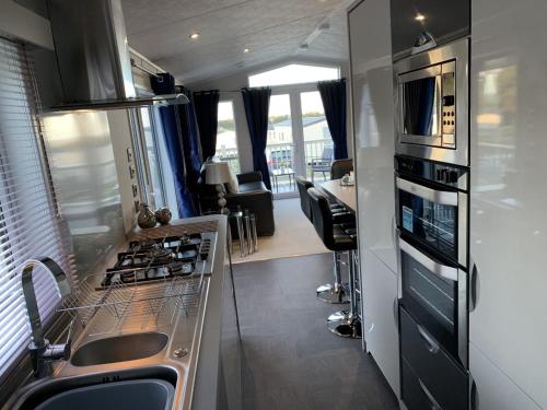 Lola Lodge - Luxury Hot Tub Retreat - Northumberland