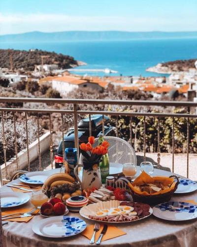 Apartman Niki Deals & Reviews, makarska | LateRooms.com